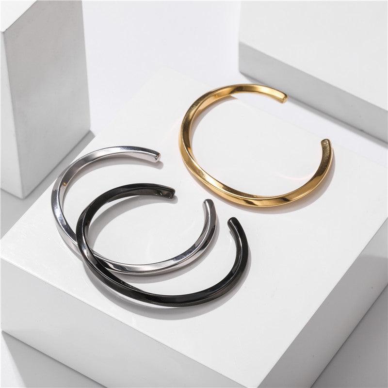 C-Shaped Bracelet – CALITHE